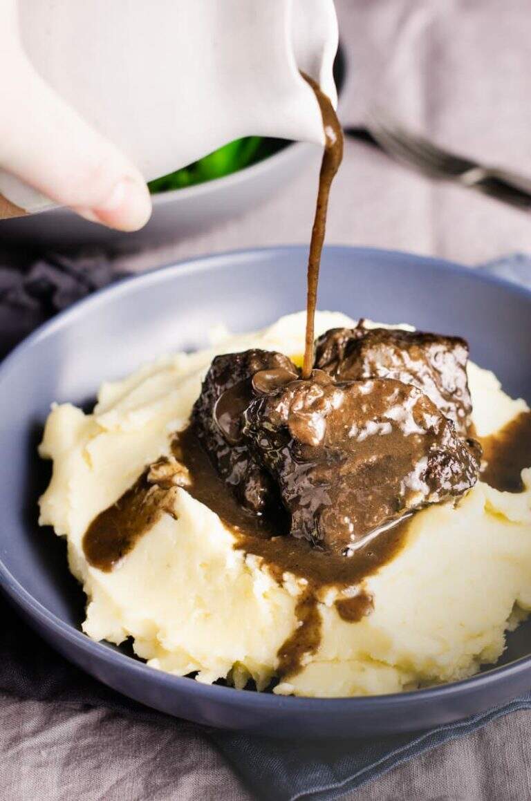 Slow Cooked Beef Cheeks in Red Wine - Lost in Food