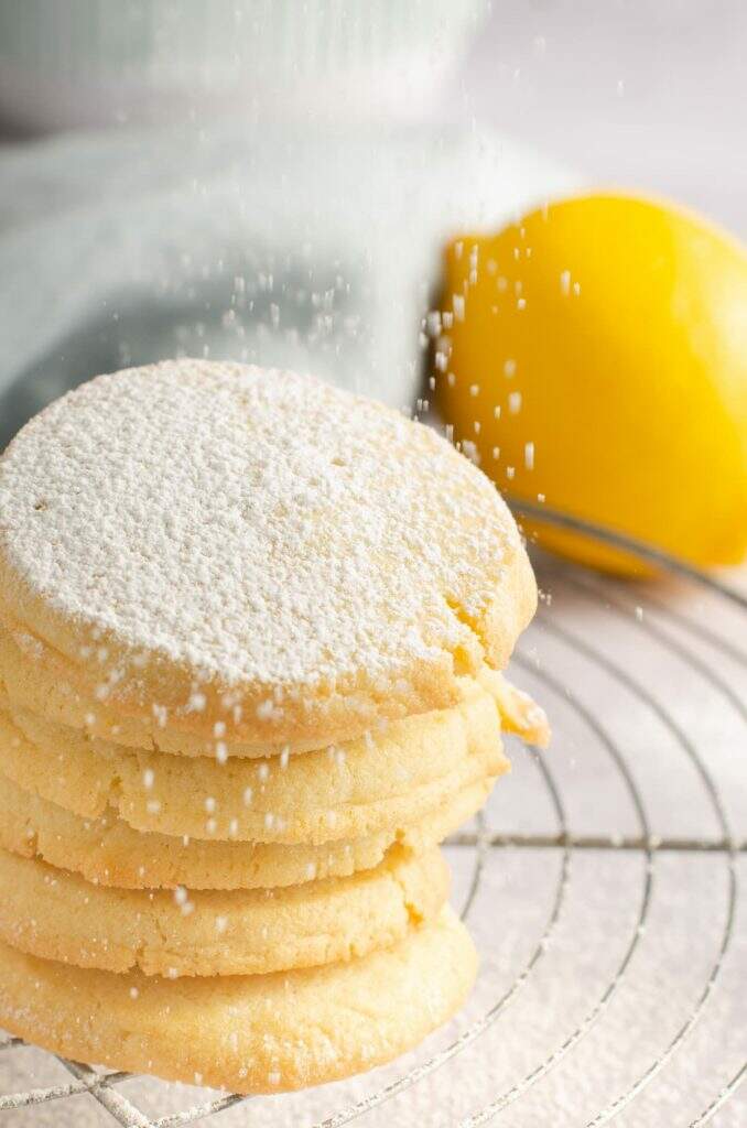 Lemon Butter Biscuits - Lost in Food