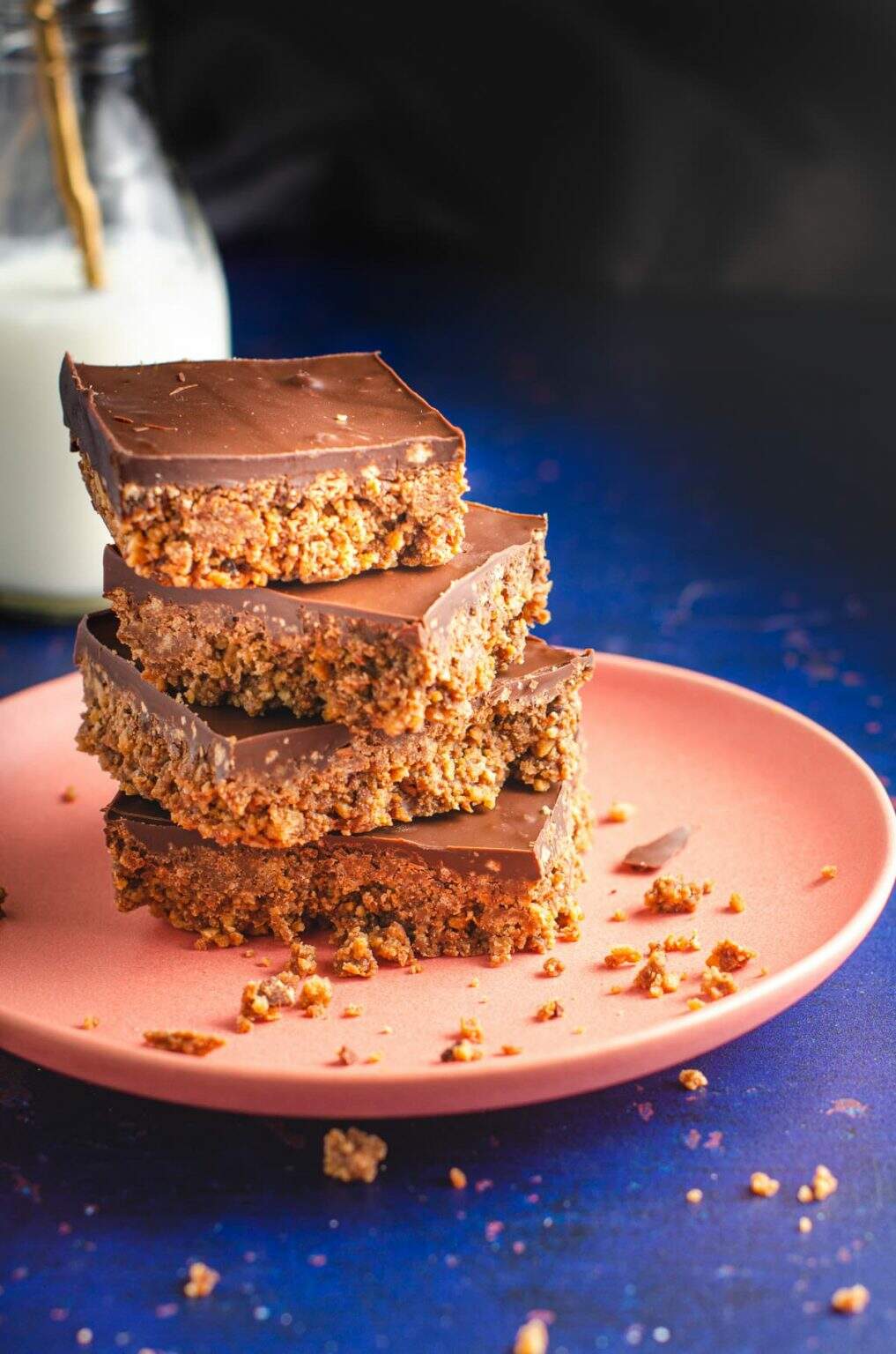 easy chocolate tiffin recipe (no bake) - Lost in Food