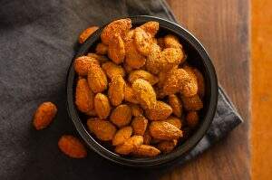 Spiced Roasted Almonds - Lost in Food