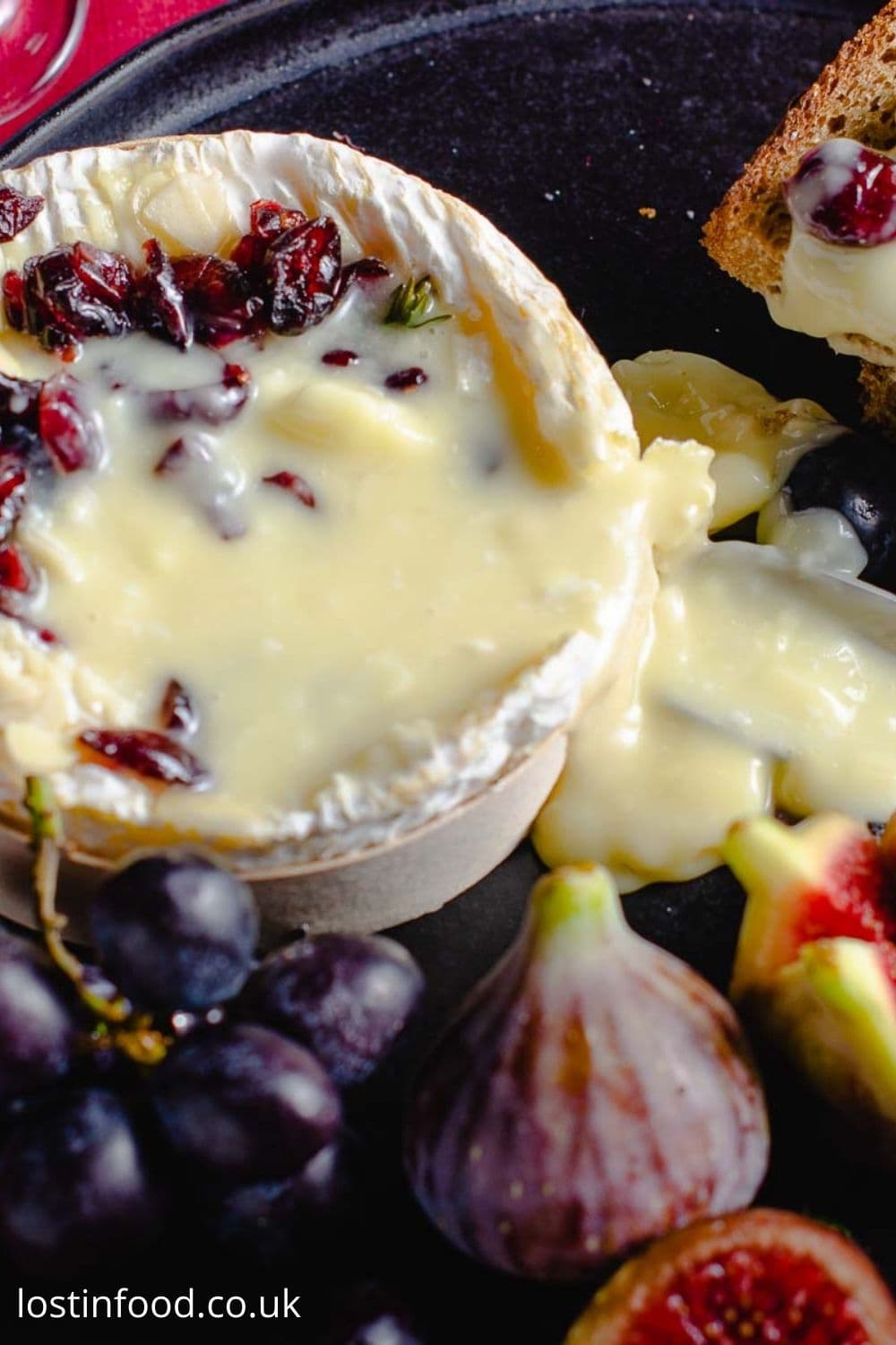 baked camembert toppings - Lost in Food