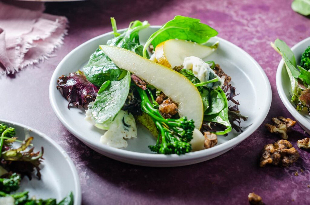 Pear Walnut Blue Cheese Salad Lost In Food