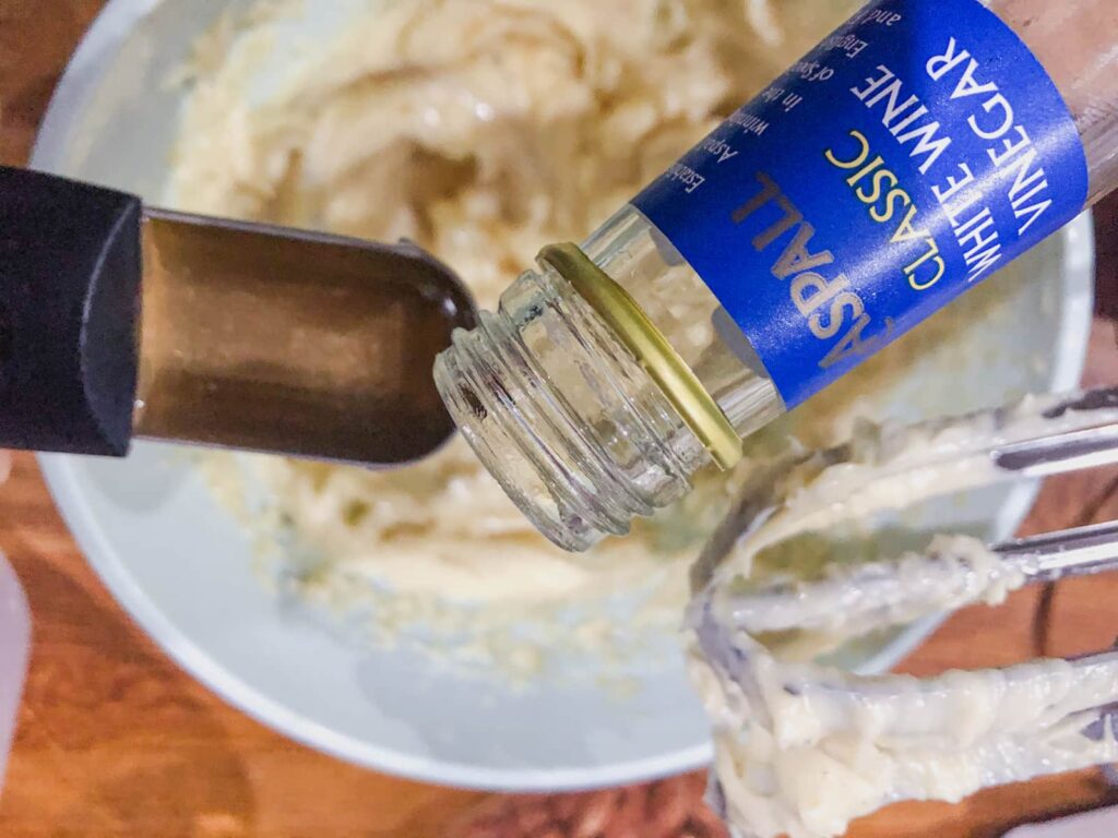 How to make Homemade Mayonnaise - Lost in Food