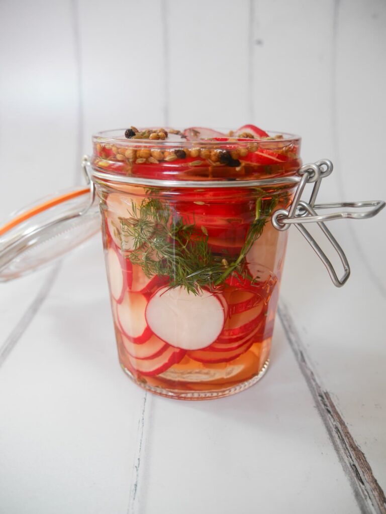 Quick Pickled Radishes - Lost in Food