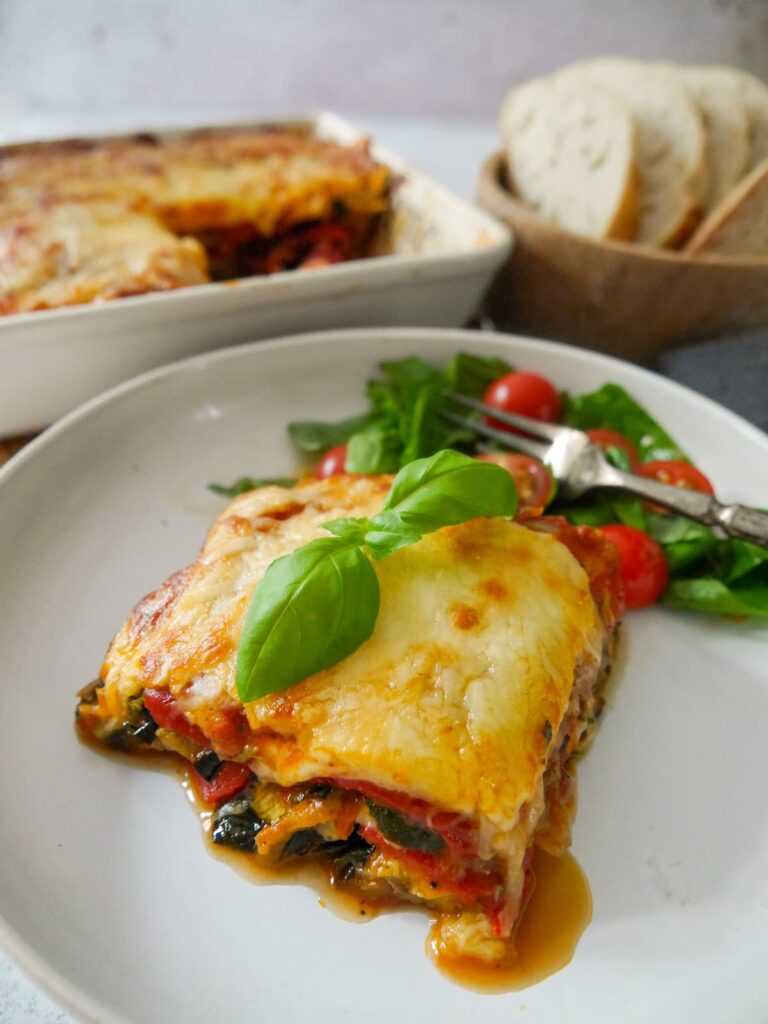 Easy Mediterranean Vegetable Bake - Lost in Food