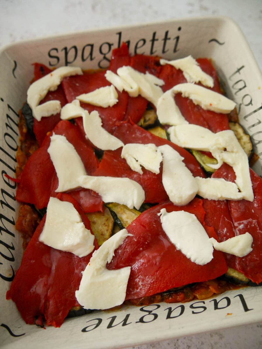 Easy Mediterranean Vegetable Bake - Lost in Food