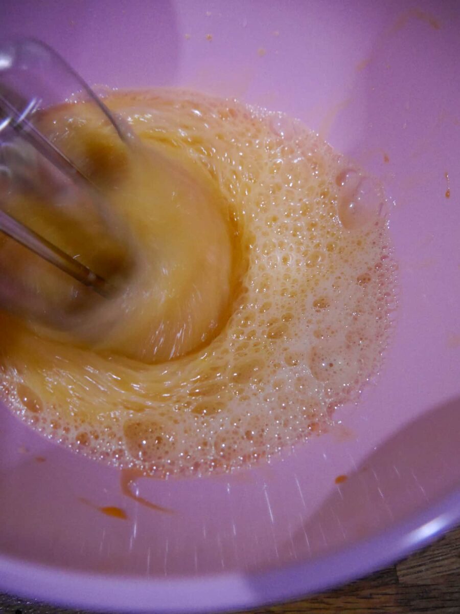 Easy Flourless Chocolate Orange Cake - Lost in Food