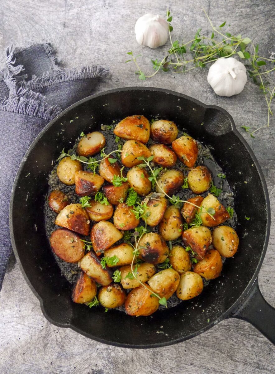 Fried Potatoes with Garlic & Thyme