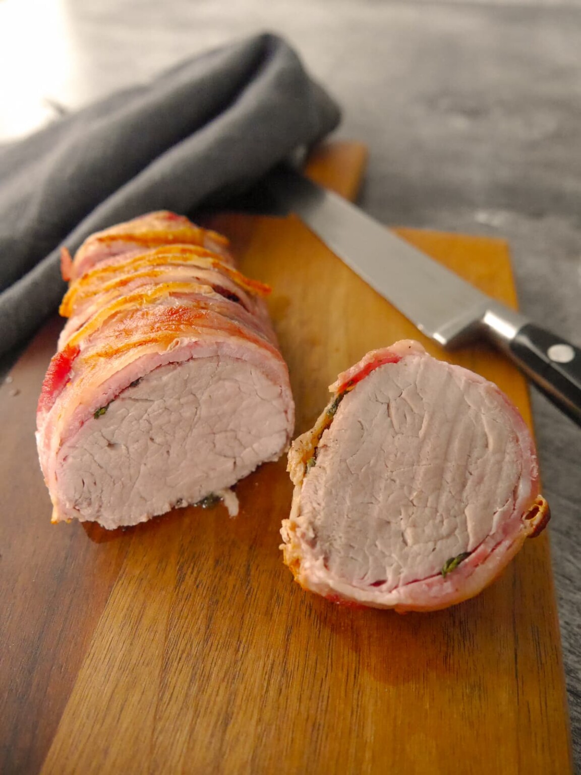 Pork Fillet Wrapped in Bacon - Lost in Food