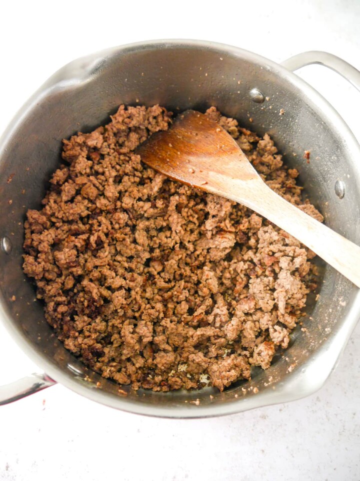 Easy Minced Beef Chilli - Lost in Food