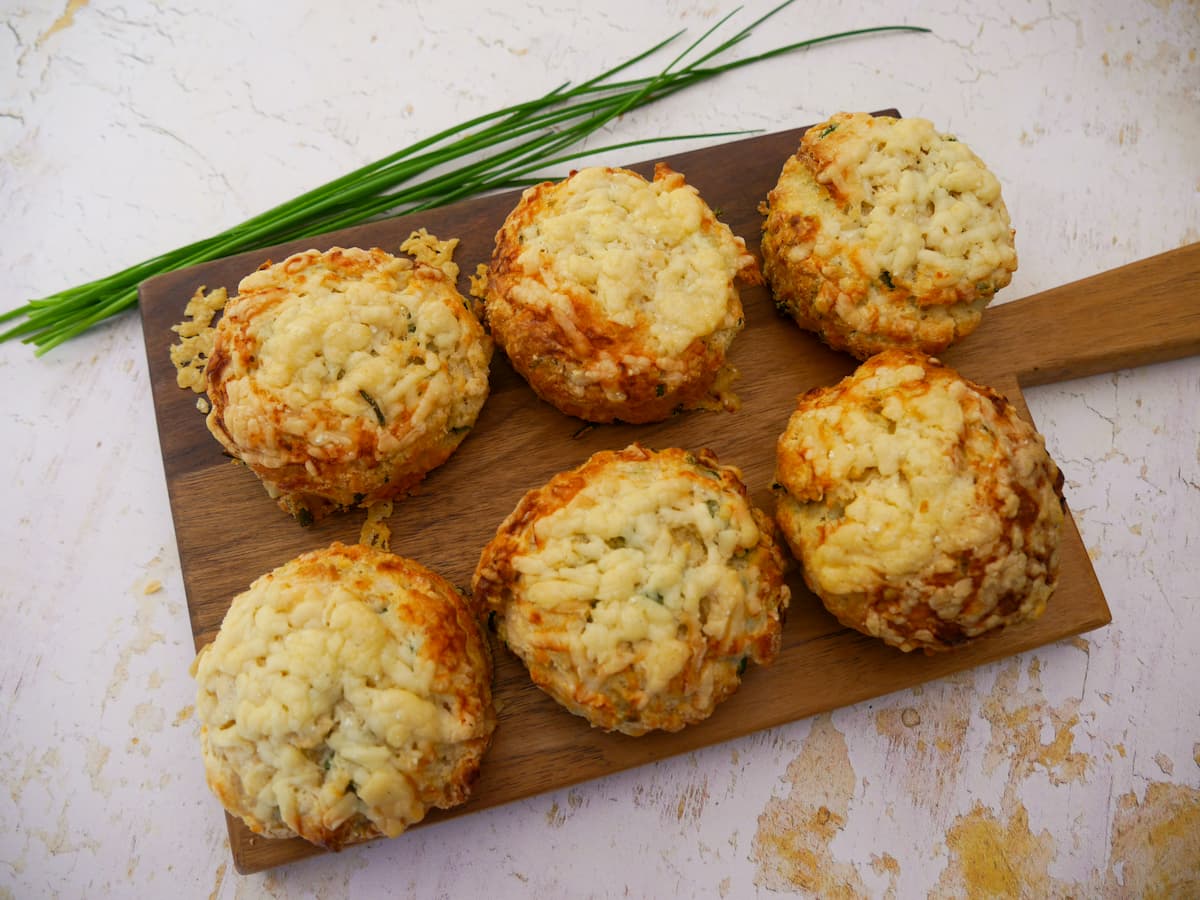 Cheese & Chive Scones with Buttermilk - Lost in Food